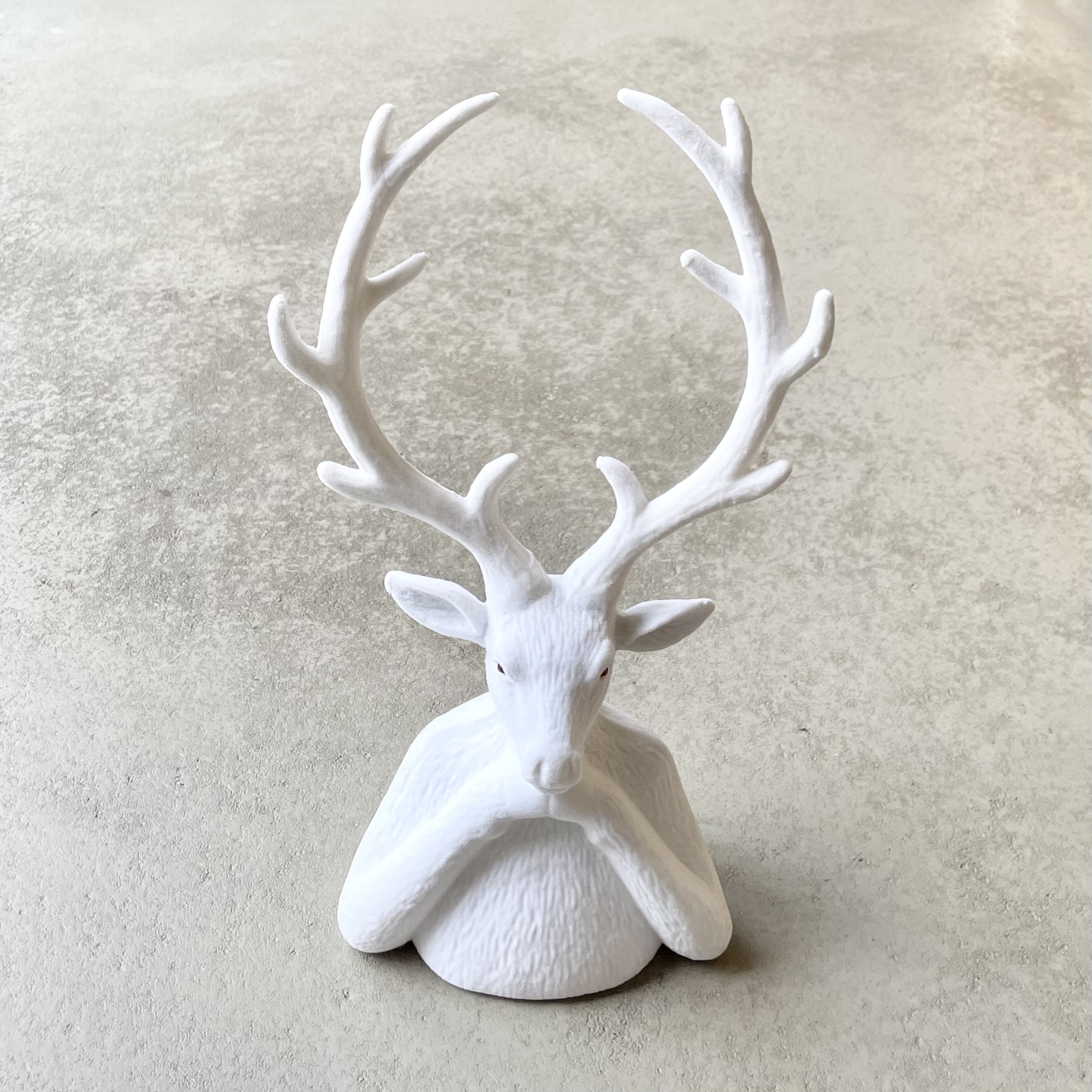 Kst. Hirschkopf "Tasko" H45cm, weiß