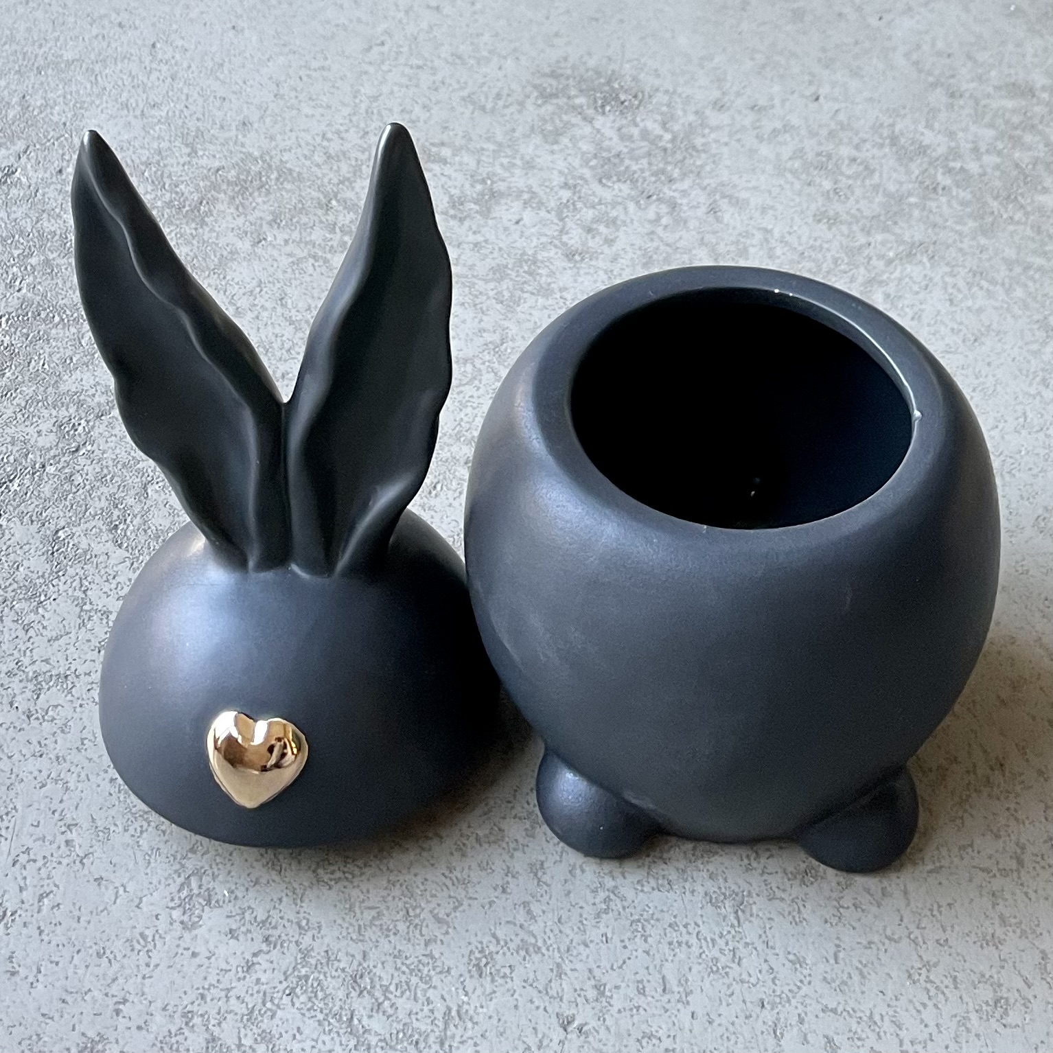 Keramik-Dose "Hase" mit Deckel H25,5cm, schwarz/gold